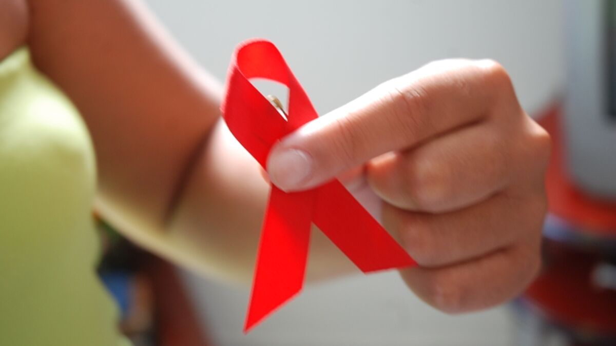 Terceiro paciente com HIV é curado após tratamento com células-tronco