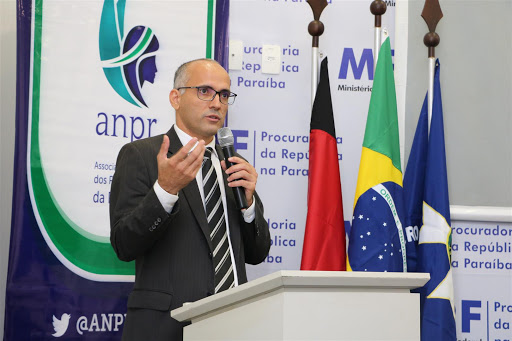 "Era praticamente um curral humano", diz procurador sobre local para ...