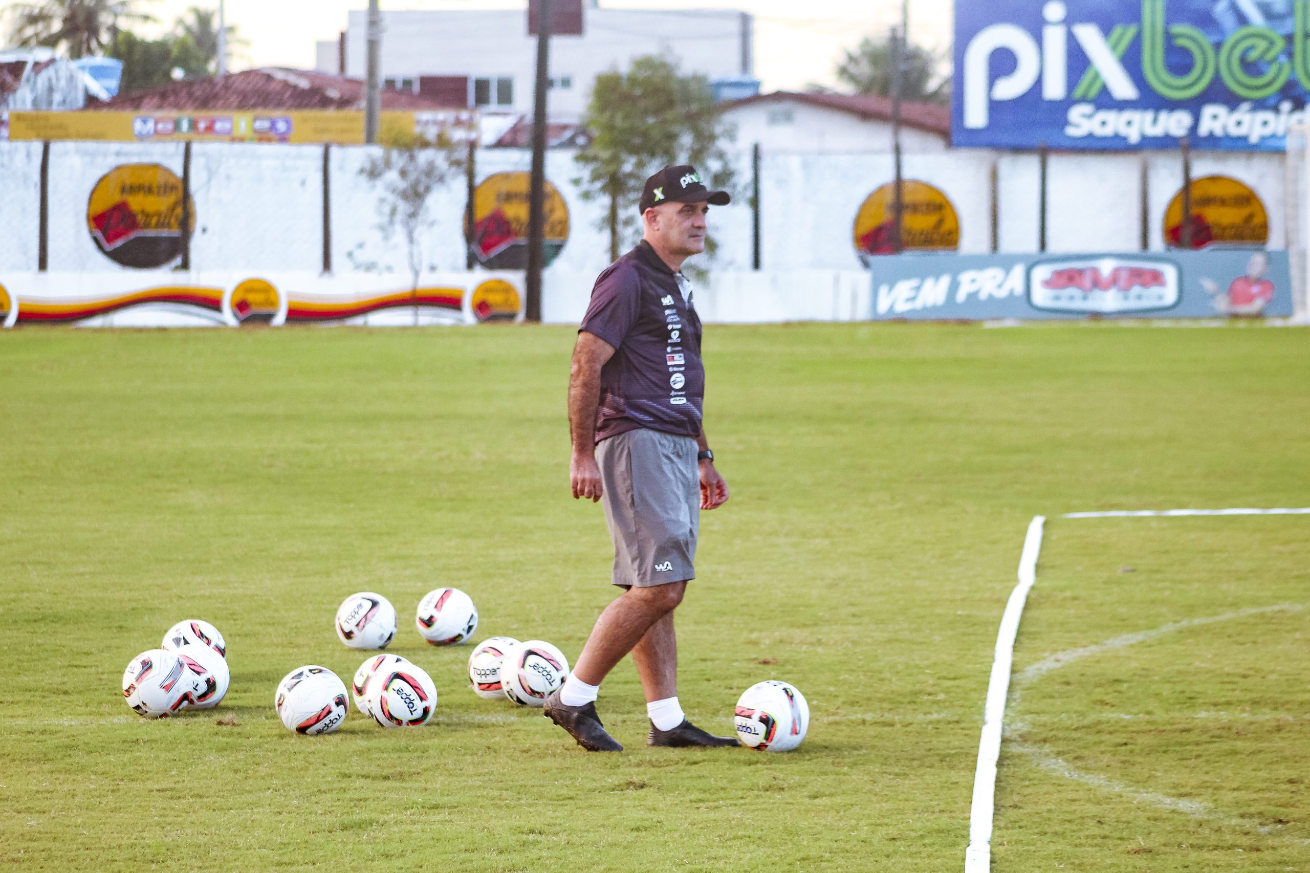 Itamar Schülle deve fazer mudanças no meio-campo do Botafogo-PB contra ...