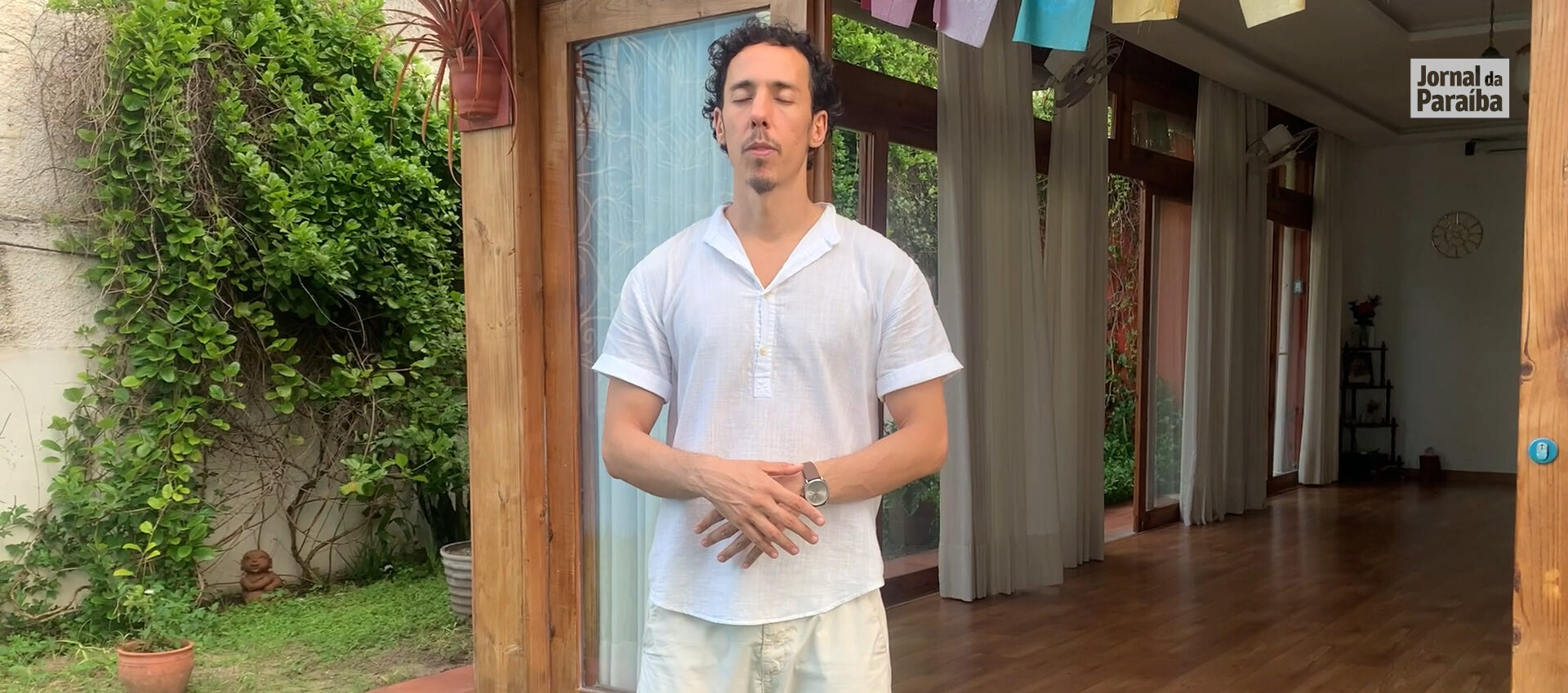 Terapeuta corporal ensina três técnicas para relaxar e reduzir ansiedade